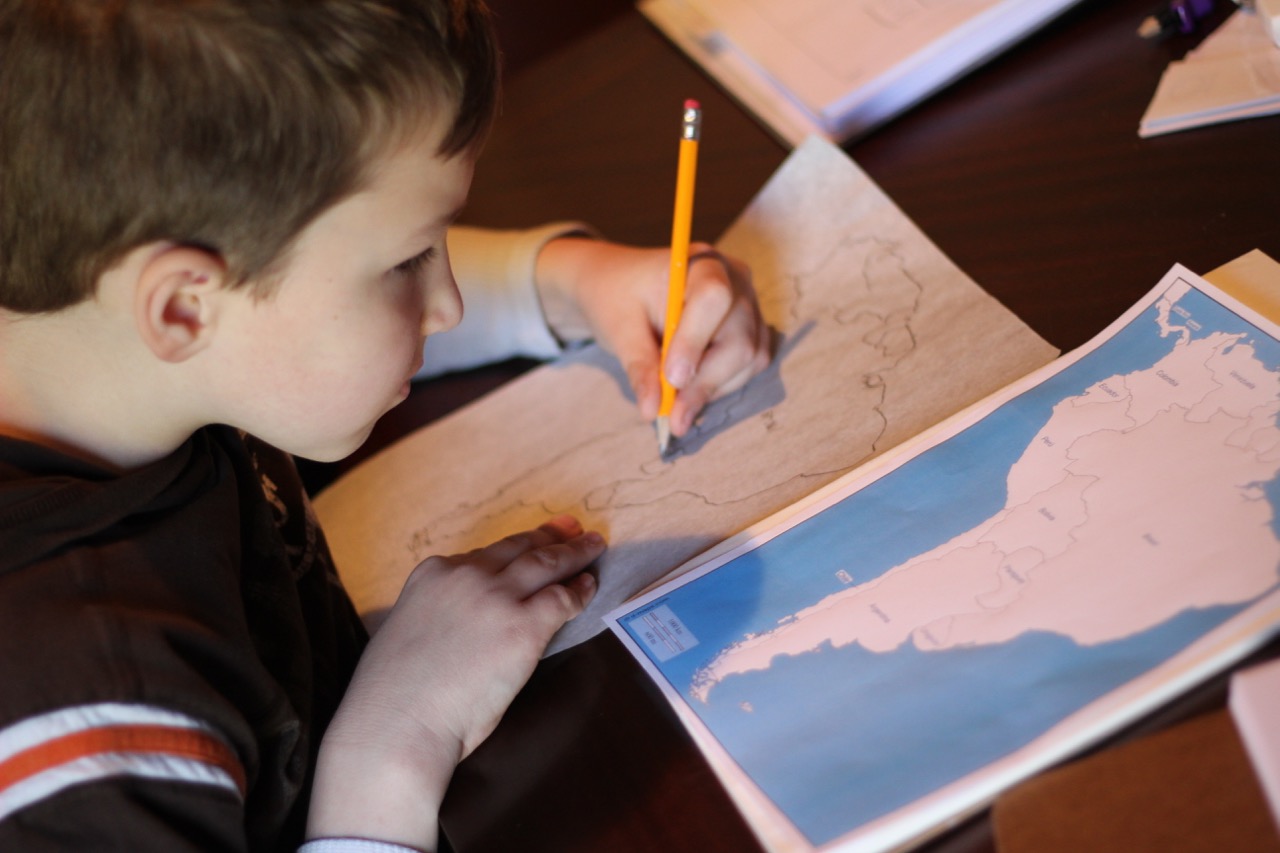 Map Tracing: A Geography Plan with Printable Atlas : Half a Hundred ...