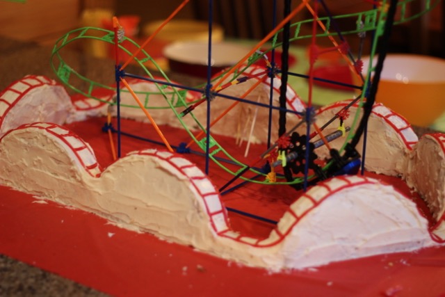 A K'nex Birthday Party & Roller Coaster Cake : Half a Hundred Acre Wood
