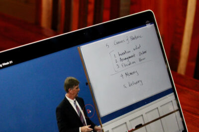 How to Teach Public Speaking : Half a Hundred Acre Wood